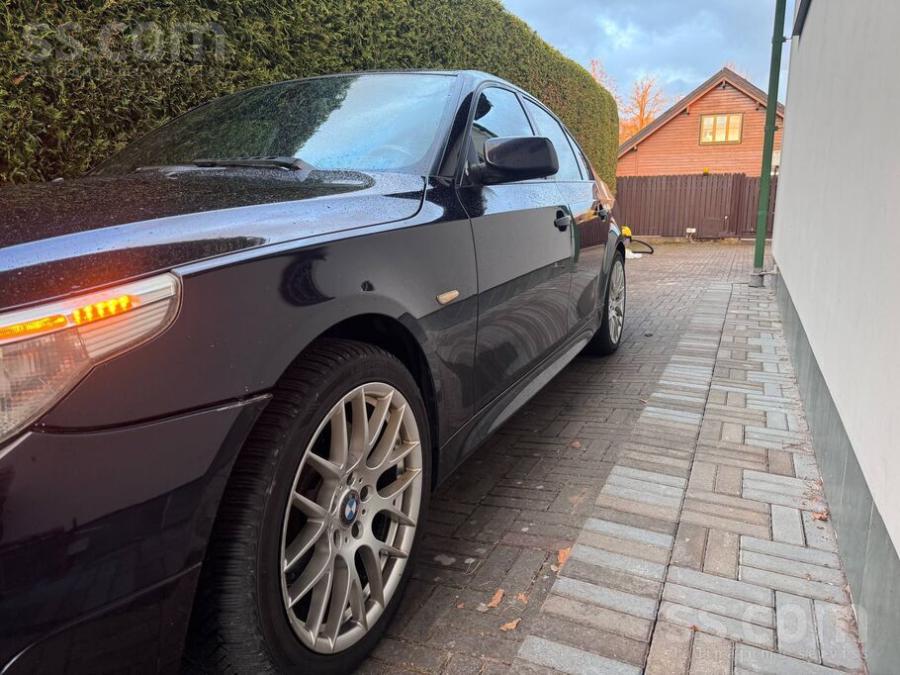 Black BMW 530 2007 in Riga, with an engine capacity of 3.00 L and mileage of 276 thousand km for 6000 €, photo 7 on AUTOMOTO.COM.LV