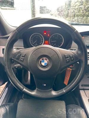 Black BMW 530 2007 in Riga, with an engine capacity of 3.00 L and mileage of 276 thousand km for 6000 €, photo 15 on AUTOMOTO.COM.LV