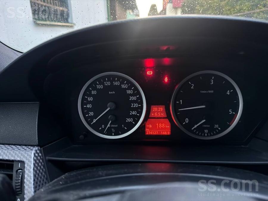 Black BMW 530 2007 in Riga, with an engine capacity of 3.00 L and mileage of 276 thousand km for 6000 €, photo 16 on AUTOMOTO.COM.LV