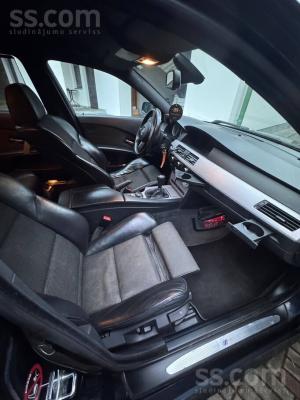 Black BMW 530 2007 in Riga, with an engine capacity of 3.00 L and mileage of 276 thousand km for 6000 €, photo 17 on AUTOMOTO.COM.LV