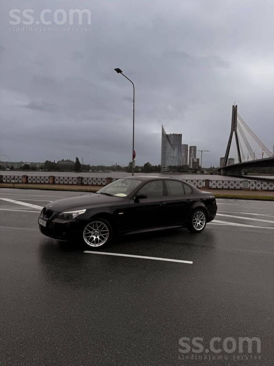 Black BMW 530 2007 in Riga, with an engine capacity of 3.00 L and mileage of 276 thousand km for 6000 €, photo 21 on AUTOMOTO.COM.LV