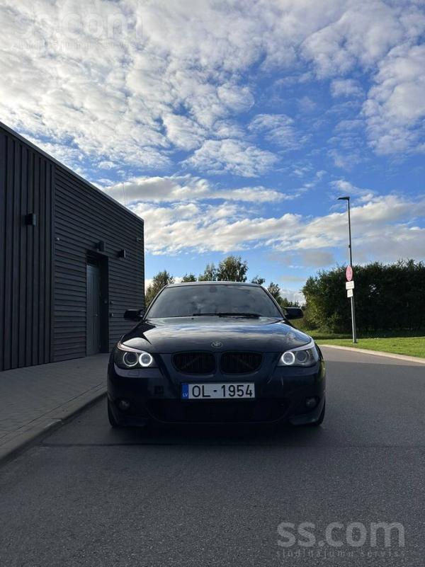 Black BMW 530 2007 in Jelgava, with an engine capacity of 3.00 L and mileage of 349 thousand km for 7200 €, photo 1 on AUTOMOTO.COM.LV
