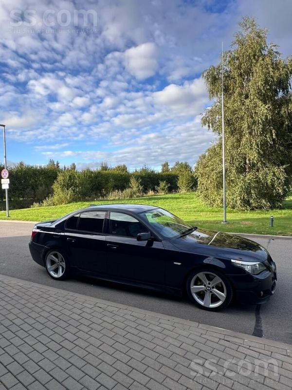 Black BMW 530 2007 in Jelgava, with an engine capacity of 3.00 L and mileage of 349 thousand km for 7200 €, photo 3 on AUTOMOTO.COM.LV