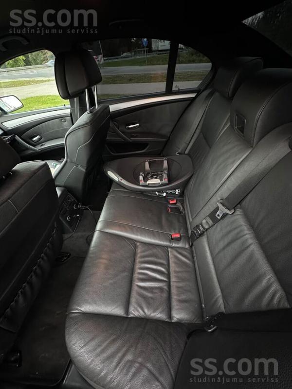 Black BMW 530 2007 in Jelgava, with an engine capacity of 3.00 L and mileage of 349 thousand km for 7200 €, photo 8 on AUTOMOTO.COM.LV