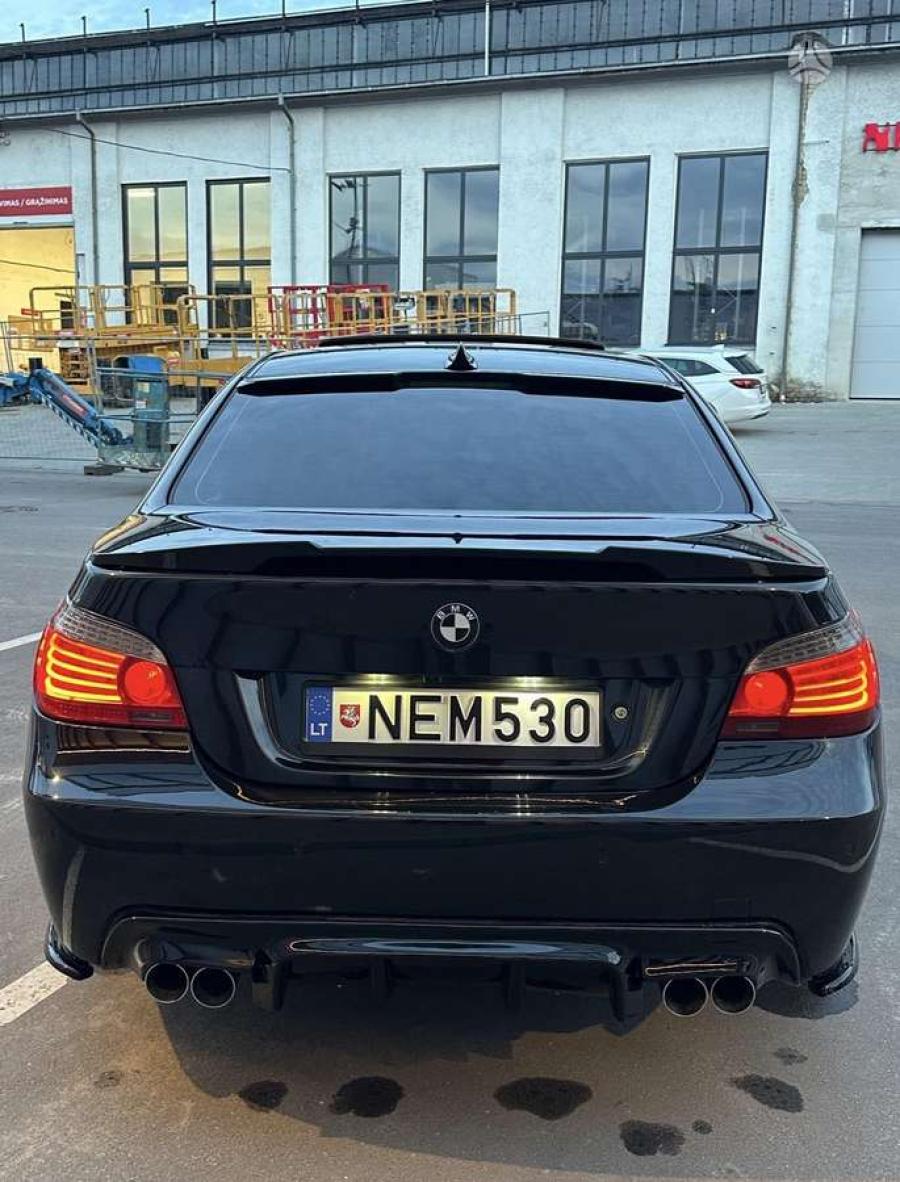 Черный БМВ 530 2007 в Вильнюс, объемом двигателя 2.99 л и пробегом 280 тыс. км за 8999 €, фото 10 на AUTOMOTO.COM.LV