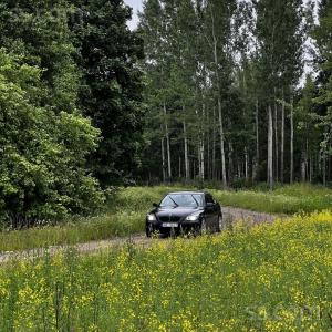 Black BMW 530 2008 in Riga, with an engine capacity of 3.00 L and mileage of 343 thousand km for 5500 €, photo 6 on AUTOMOTO.COM.LV