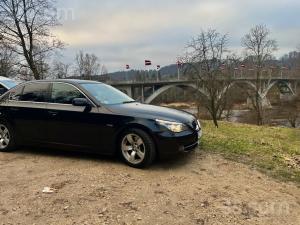 Black BMW 530 2008 in Riga, with an engine capacity of 3.00 L and mileage of 343 thousand km for 5500 €, photo 10 on AUTOMOTO.COM.LV