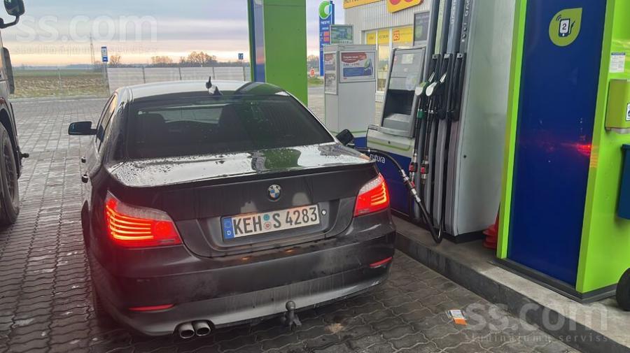 Melns BMW 530 2008 Bauska, ar dzinēja tilpumu 3.00 L un nobraukumu 280 tūkst. km par 6000 €, foto 1 vietnē AUTOMOTO.COM.LV