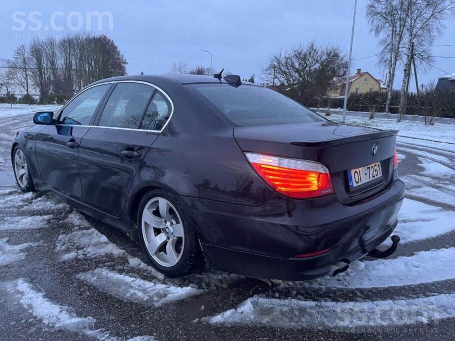 Melns BMW 530 2008 Bauska, ar dzinēja tilpumu 3.00 L un nobraukumu 280 tūkst. km par 6000 €, foto 3 vietnē AUTOMOTO.COM.LV