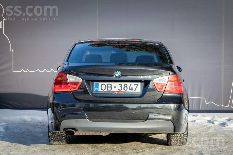 Black BMW 530 2008 in Riga, with an engine capacity of 2.00 L and mileage of 241 thousand km for 4990 €, photo 7 on AUTOMOTO.COM.LV