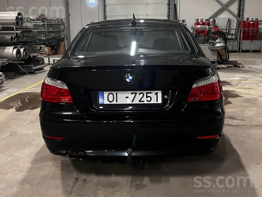 Melns BMW 530 2008 Bauska, ar dzinēja tilpumu 3.00 L un nobraukumu 285 tūkst. km par 6000 €, foto 4 vietnē AUTOMOTO.COM.LV