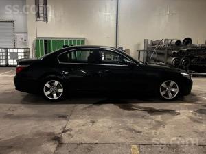 Melns BMW 530 2008 Bauska, ar dzinēja tilpumu 3.00 L un nobraukumu 285 tūkst. km par 6000 €, foto 5 vietnē AUTOMOTO.COM.LV
