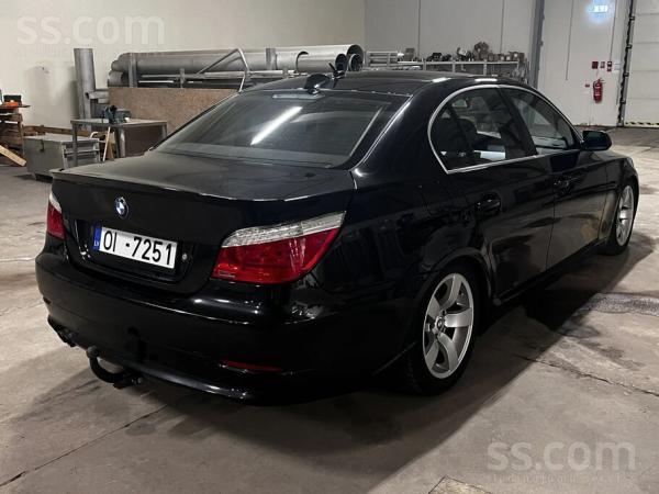 Melns BMW 530 2008 Bauska, ar dzinēja tilpumu 3.00 L un nobraukumu 285 tūkst. km par 6000 €, foto 5 vietnē AUTOMOTO.COM.LV