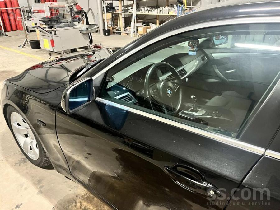 Melns BMW 530 2008 Bauska, ar dzinēja tilpumu 3.00 L un nobraukumu 285 tūkst. km par 6000 €, foto 9 vietnē AUTOMOTO.COM.LV