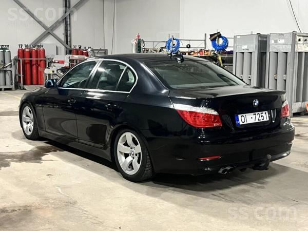Black BMW 530 2008 in Bauska, with an engine capacity of 3.00 L and mileage of 285 thousand km for 6000 €, photo 10 on AUTOMOTO.COM.LV