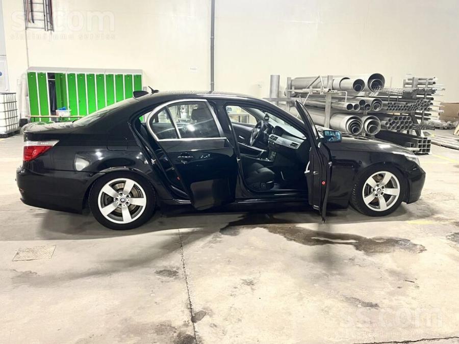 Melns BMW 530 2008 Bauska, ar dzinēja tilpumu 3.00 L un nobraukumu 285 tūkst. km par 6000 €, foto 14 vietnē AUTOMOTO.COM.LV
