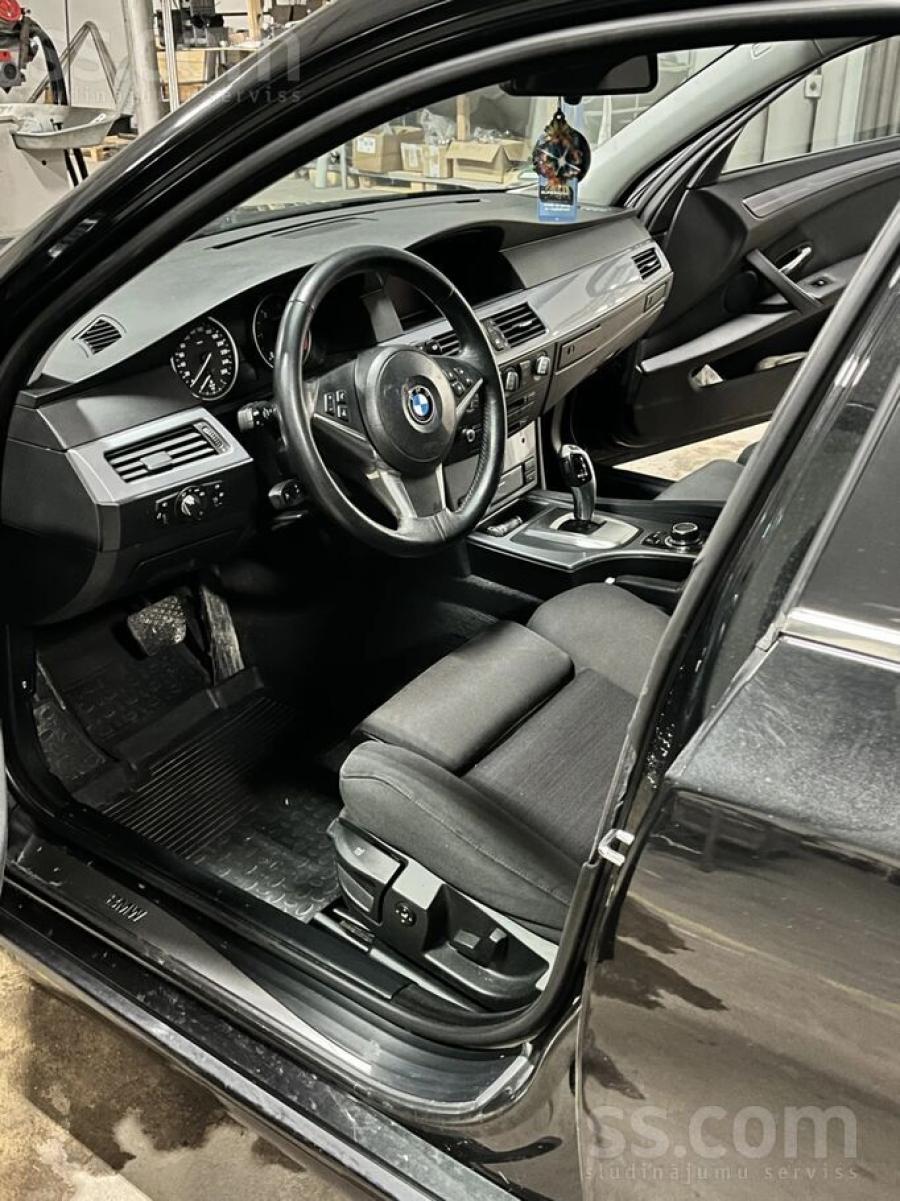 Melns BMW 530 2008 Bauska, ar dzinēja tilpumu 3.00 L un nobraukumu 285 tūkst. km par 6000 €, foto 16 vietnē AUTOMOTO.COM.LV