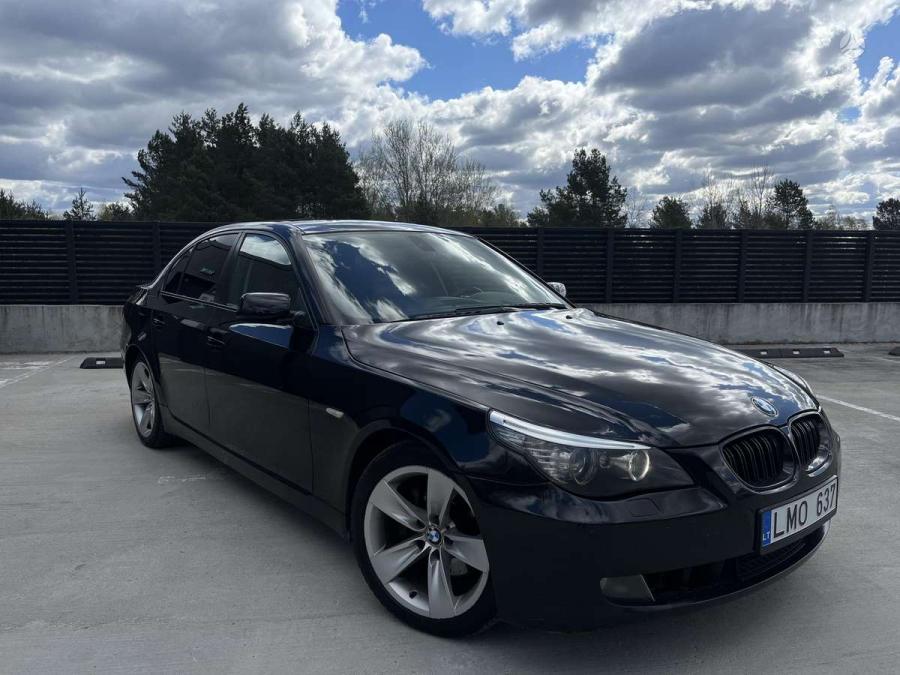 Melns BMW 530 2008 Viļņa, ar dzinēja tilpumu 2.99 L un nobraukumu 392 tūkst. km par 5500 €, foto 4 vietnē AUTOMOTO.COM.LV