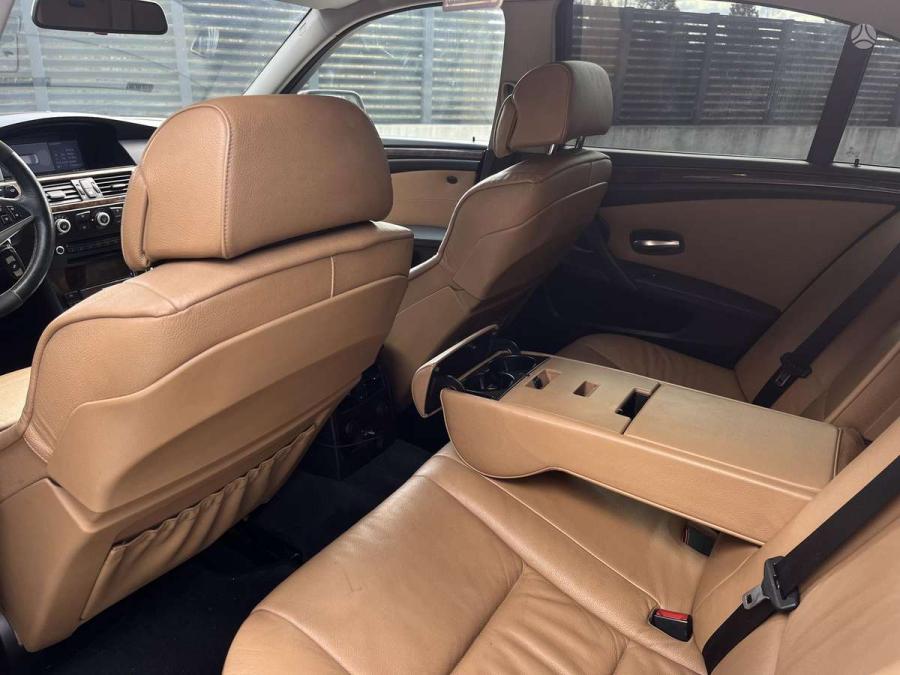 Melns BMW 530 2008 Viļņa, ar dzinēja tilpumu 2.99 L un nobraukumu 392 tūkst. km par 5500 €, foto 9 vietnē AUTOMOTO.COM.LV