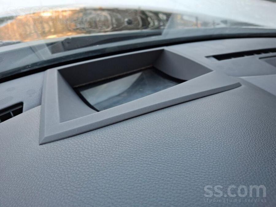 Melns BMW 530 2008 Bauska, ar dzinēja tilpumu 3.00 L un nobraukumu 490 tūkst. km par 6100 €, foto 12 vietnē AUTOMOTO.COM.LV