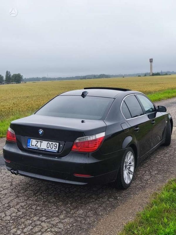 Black BMW 530 2008 in Siauliai, with an engine capacity of 2.99 L and mileage of 344 thousand km for 5650 €, photo 8 on AUTOMOTO.COM.LV