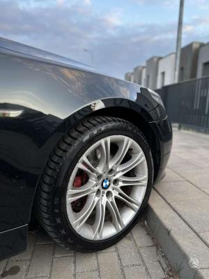 Black BMW 530 2008 in Vilnius, with an engine capacity of 2.99 L and mileage of 347 thousand km for 7000 €, photo 6 on AUTOMOTO.COM.LV