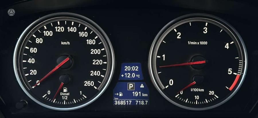 Black BMW 530 2008 in Vilnius, with an engine capacity of 2.99 L and mileage of 347 thousand km for 7000 €, photo 17 on AUTOMOTO.COM.LV
