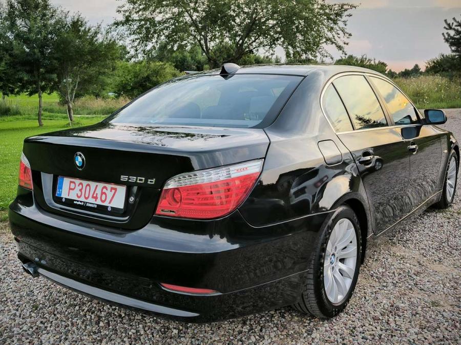 Black BMW 530 2008 in Trakai, with an engine capacity of 2.99 L and mileage of 345 thousand km for 5250 €, photo 9 on AUTOMOTO.COM.LV
