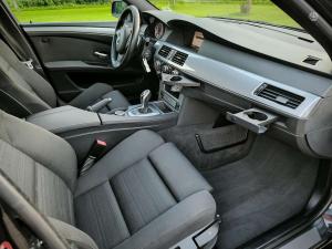 Black BMW 530 2008 in Trakai, with an engine capacity of 2.99 L and mileage of 345 thousand km for 5250 €, photo 14 on AUTOMOTO.COM.LV