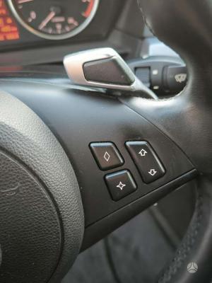 Black BMW 530 2008 in Trakai, with an engine capacity of 2.99 L and mileage of 345 thousand km for 5250 €, photo 22 on AUTOMOTO.COM.LV