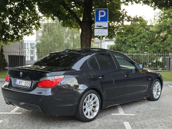 Black BMW 530 2008 in Vilnius, with an engine capacity of 2.99 L and mileage of 368 thousand km for 7000 €, photo 4 on AUTOMOTO.COM.LV