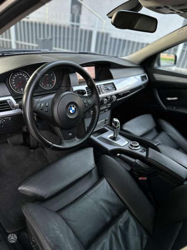 Black BMW 530 2008 in Vilnius, with an engine capacity of 2.99 L and mileage of 368 thousand km for 7000 €, photo 9 on AUTOMOTO.COM.LV