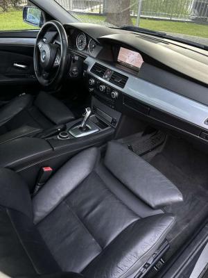Melns BMW 530 2008 Viļņa, ar dzinēja tilpumu 2.99 L un nobraukumu 368 tūkst. km par 7000 €, foto 11 vietnē AUTOMOTO.COM.LV
