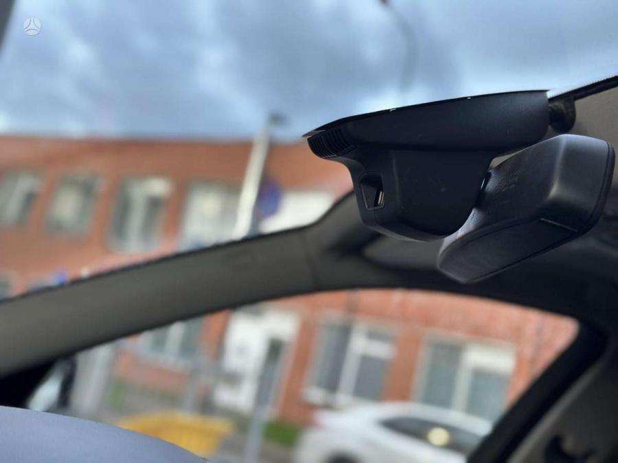 Melns BMW 530 2008 Viļņa, ar dzinēja tilpumu 2.99 L un nobraukumu 368 tūkst. km par 7000 €, foto 18 vietnē AUTOMOTO.COM.LV