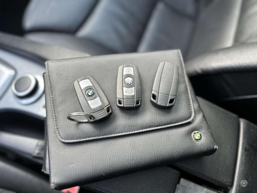 Melns BMW 530 2008 Viļņa, ar dzinēja tilpumu 2.99 L un nobraukumu 368 tūkst. km par 7000 €, foto 20 vietnē AUTOMOTO.COM.LV