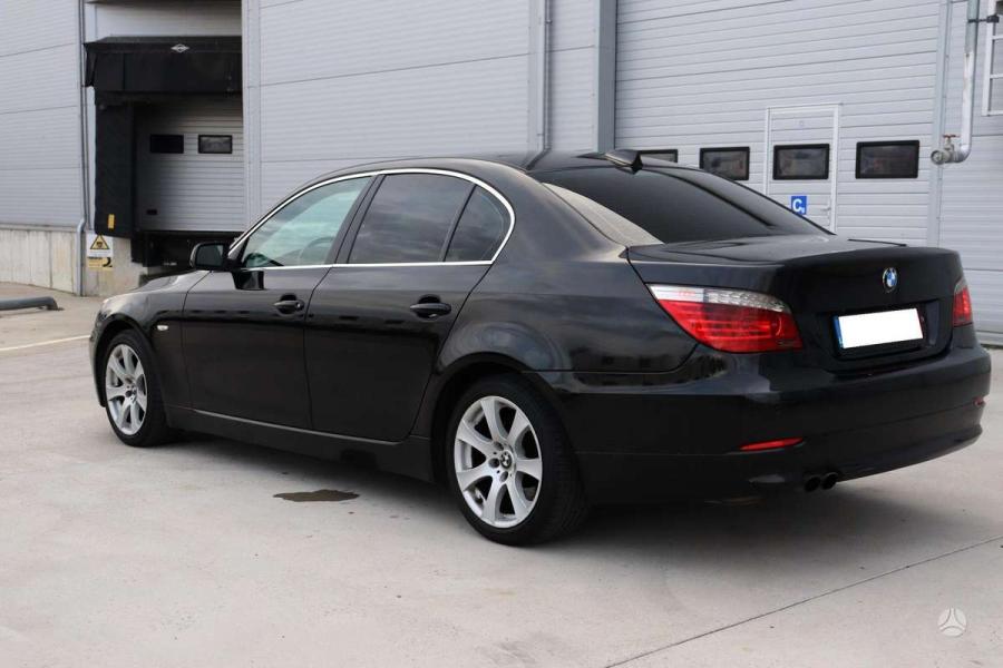 Black BMW 530 2008 in Klaipeda, with an engine capacity of 2.99 L and mileage of 249 thousand km for 5800 €, photo 9 on AUTOMOTO.COM.LV