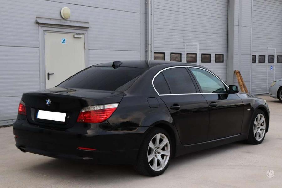 Black BMW 530 2008 in Klaipeda, with an engine capacity of 2.99 L and mileage of 249 thousand km for 5800 €, photo 11 on AUTOMOTO.COM.LV