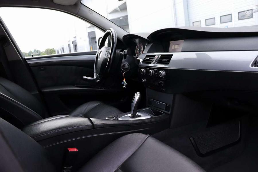 Black BMW 530 2008 in Klaipeda, with an engine capacity of 2.99 L and mileage of 249 thousand km for 5800 €, photo 21 on AUTOMOTO.COM.LV