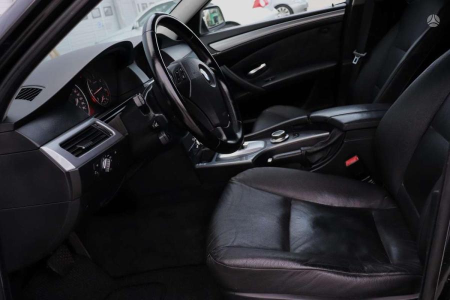Black BMW 530 2008 in Klaipeda, with an engine capacity of 2.99 L and mileage of 249 thousand km for 5800 €, photo 24 on AUTOMOTO.COM.LV