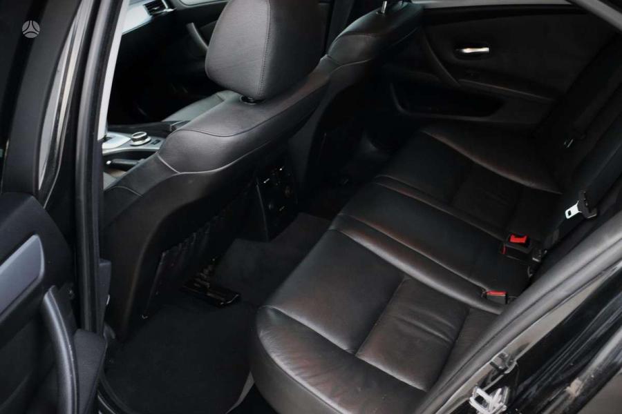 Black BMW 530 2008 in Klaipeda, with an engine capacity of 2.99 L and mileage of 249 thousand km for 5800 €, photo 25 on AUTOMOTO.COM.LV