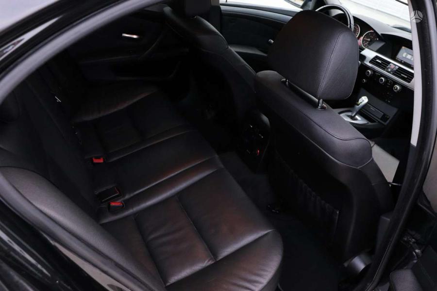Black BMW 530 2008 in Klaipeda, with an engine capacity of 2.99 L and mileage of 249 thousand km for 5800 €, photo 26 on AUTOMOTO.COM.LV