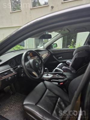 Black BMW 530 2008 in Riga, with an engine capacity of 3.00 L and mileage of 321 thousand km for 8490 €, photo 5 on AUTOMOTO.COM.LV