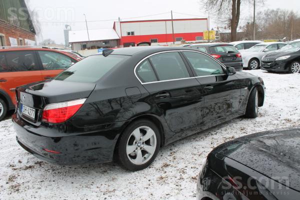 Black BMW 530 2009 in Daugavpils, with an engine capacity of 3.00 L and mileage of 333 thousand km for 6590 €, photo 4 on AUTOMOTO.COM.LV