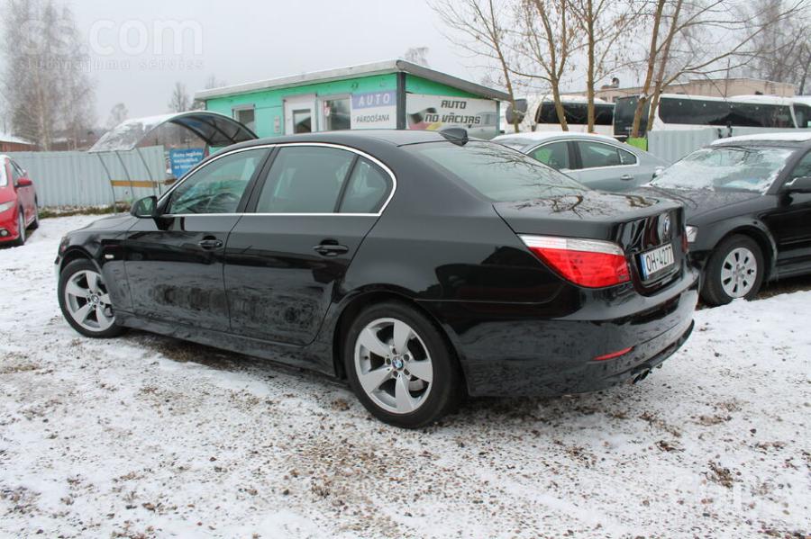 Black BMW 530 2009 in Daugavpils, with an engine capacity of 3.00 L and mileage of 333 thousand km for 6590 €, photo 7 on AUTOMOTO.COM.LV