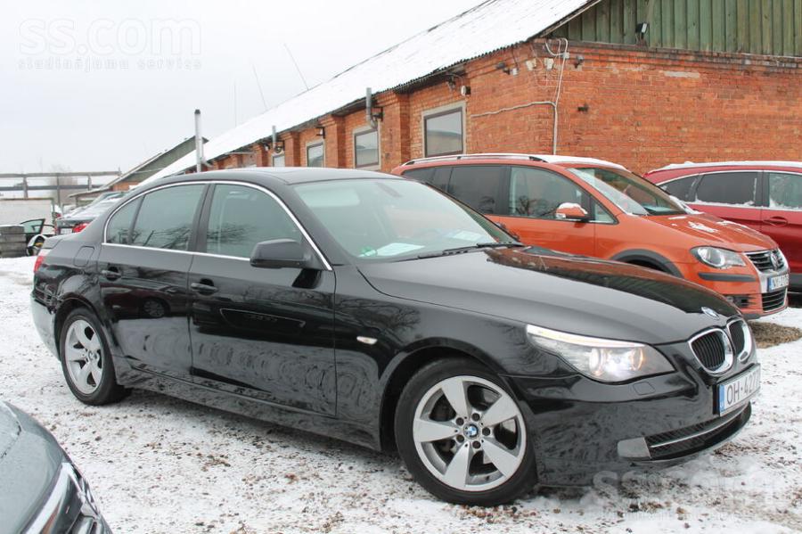 Melns BMW 530 2009 Daugavpils, ar dzinēja tilpumu 3.00 L un nobraukumu 333 tūkst. km par 6490 €, foto 3 vietnē AUTOMOTO.COM.LV