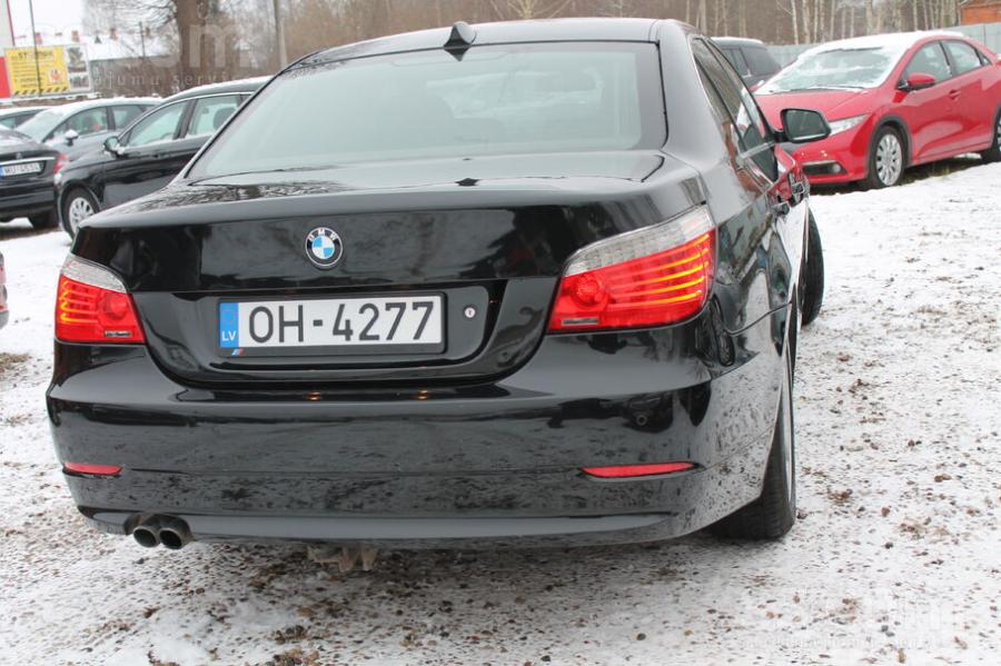 Melns BMW 530 2009 Daugavpils, ar dzinēja tilpumu 3.00 L un nobraukumu 333 tūkst. km par 6490 €, foto 5 vietnē AUTOMOTO.COM.LV