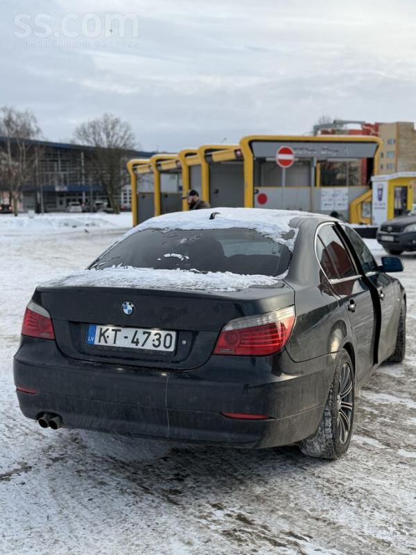 Melns BMW 530 2009 Liepāja, ar dzinēja tilpumu 3.00 L un nobraukumu 340 tūkst. km par 5500 €, foto 3 vietnē AUTOMOTO.COM.LV