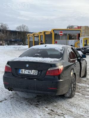 Melns BMW 530 2009 Liepāja, ar dzinēja tilpumu 3.00 L un nobraukumu 340 tūkst. km par 5500 €, foto 3 vietnē AUTOMOTO.COM.LV