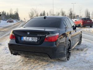 Black BMW 530 2009 in Vilnius, with an engine capacity of 3.00 L and mileage of 290 thousand km for 6650 €, photo 12 on AUTOMOTO.COM.LV