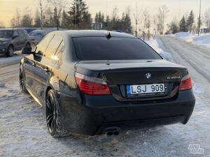 Black BMW 530 2009 in Vilnius, with an engine capacity of 3.00 L and mileage of 290 thousand km for 6650 €, photo 13 on AUTOMOTO.COM.LV